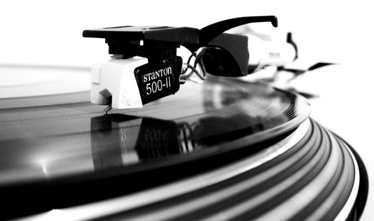 Record Warps ? Professional Vinyl Flattening Service by AudioZomba™